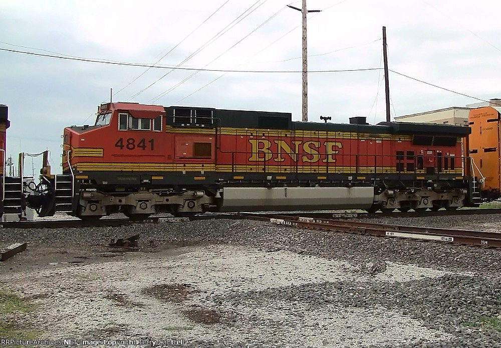 BNSF 4841